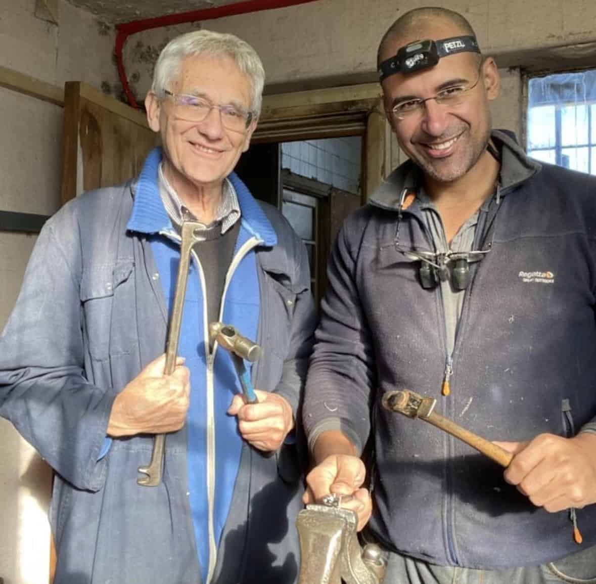 Dr Abs El-Awa and how he makes improved surgical instruments ...